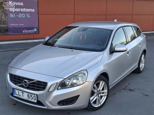 Grey Volvo V60 2010 in Silute, with an engine capacity of 2.00 L and mileage of 321 thousand km for 3999 €, photo  on AUTOMOTO.COM.LV