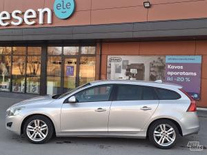 Grey Volvo V60 2010 in Silute, with an engine capacity of 2.00 L and mileage of 321 thousand km for 3999 €, photo 10 on AUTOMOTO.COM.LV