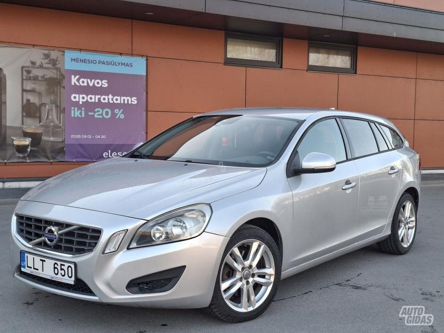 Grey Volvo V60 2010 in Silute, with an engine capacity of 2.00 L and mileage of 321 thousand km for 3999 €, photo 12 on AUTOMOTO.COM.LV