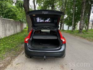 Grey Volvo V60 2010 in Riga, with an engine capacity of 2.00 L and mileage of 0 thousand km for 4199 €, photo 24 on AUTOMOTO.COM.LV