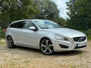 Grey Volvo V60 2010 in Kuldiga, with an engine capacity of 2.00 L and mileage of 302 thousand km for 6390 €, photo  on AUTOMOTO.COM.LV