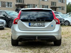 Grey Volvo V60 2010 in Kuldiga, with an engine capacity of 2.00 L and mileage of 302 thousand km for 6390 €, photo 9 on AUTOMOTO.COM.LV