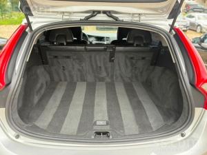 Grey Volvo V60 2010 in Kuldiga, with an engine capacity of 2.00 L and mileage of 302 thousand km for 6390 €, photo 12 on AUTOMOTO.COM.LV