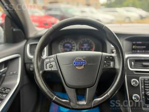 Grey Volvo V60 2010 in Kuldiga, with an engine capacity of 2.00 L and mileage of 302 thousand km for 6390 €, photo 16 on AUTOMOTO.COM.LV