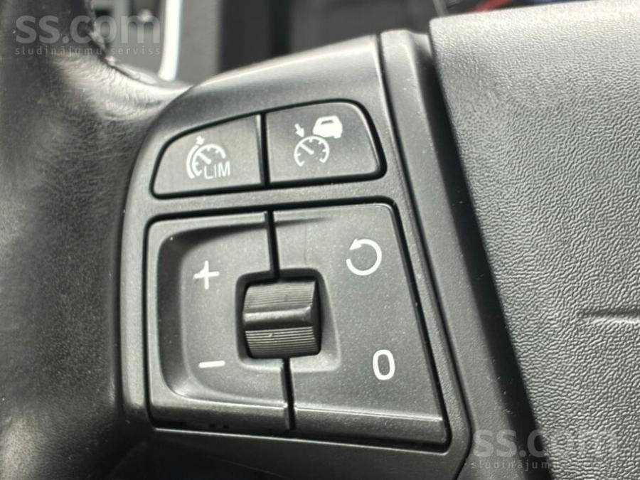 Grey Volvo V60 2010 in Kuldiga, with an engine capacity of 2.00 L and mileage of 302 thousand km for 6390 €, photo 22 on AUTOMOTO.COM.LV