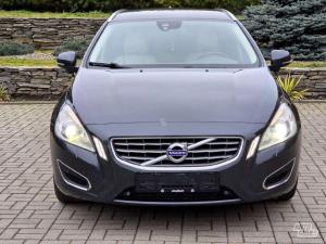 Grey Volvo V60 2011 in Vilnius, with an engine capacity of 1.60 L and mileage of 209 thousand km for 5500 €, photo 13 on AUTOMOTO.COM.LV