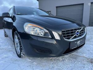 Pelēks Volvo V60 2011 Alīta, ar dzinēja tilpumu 1.98 L un nobraukumu 272 tūkst. km par 4450 €, foto 11 vietnē AUTOMOTO.COM.LV