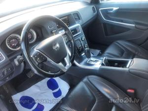 Grey Volvo V60 2011 in Tartu, with an engine capacity of 2.40 L and mileage of 252 thousand km for 7990 €, photo 12 on AUTOMOTO.COM.LV