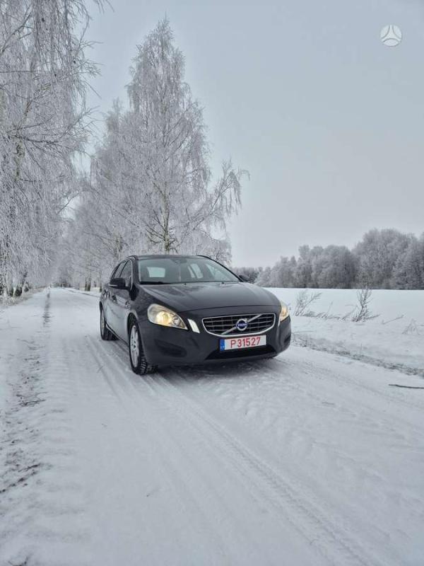 Серый Вольво B60 2011 в Пасвалис, объемом двигателя 1.98 л и пробегом 290 тыс. км за 4900 €, фото 2 на AUTOMOTO.COM.LV