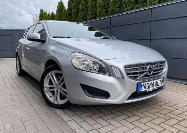 Pelēks Volvo V60 2011 Marijampole, ar dzinēja tilpumu 1.56 L un nobraukumu 308 tūkst. km par 4550 €, foto 8 vietnē AUTOMOTO.COM.LV