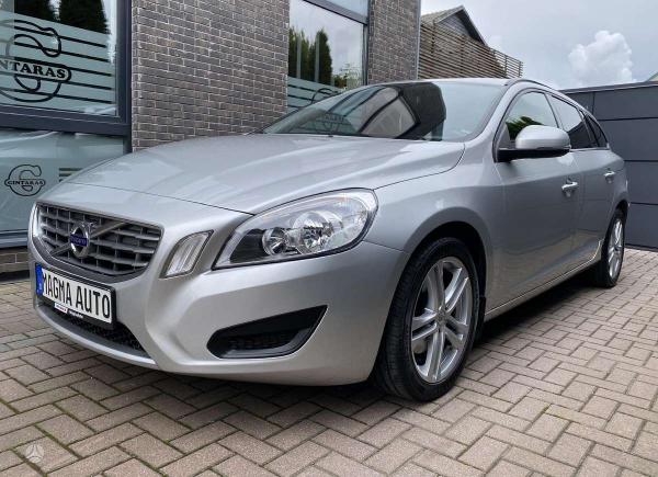 Pelēks Volvo V60 2011 Marijampole, ar dzinēja tilpumu 1.56 L un nobraukumu 308 tūkst. km par 4550 €, foto 10 vietnē AUTOMOTO.COM.LV