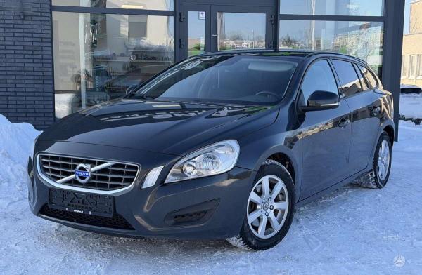 Pelēks Volvo V60 2011 Raseiniai, ar dzinēja tilpumu 1.98 L un nobraukumu 279 tūkst. km par 4999 €, foto 1 vietnē AUTOMOTO.COM.LV
