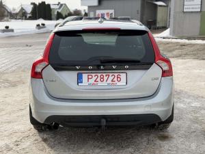 Grey Volvo V60 2011 in Mazeikiai, with an engine capacity of 1.98 L and mileage of 309 thousand km for 5499 €, photo 9 on AUTOMOTO.COM.LV