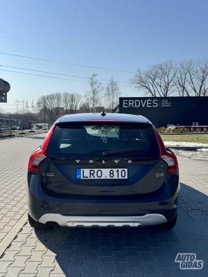 Pelēks Volvo V60 2011 Šauļi, ar dzinēja tilpumu 2.00 L un nobraukumu 274 tūkst. km par 5700 €, foto 4 vietnē AUTOMOTO.COM.LV