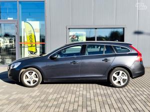Grey Volvo V60 2011 in Siauliai, with an engine capacity of 2.00 L and mileage of 0 thousand km for 6250 €, photo 10 on AUTOMOTO.COM.LV
