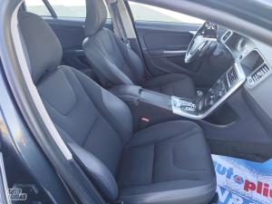 Grey Volvo V60 2011 in Siauliai, with an engine capacity of 2.00 L and mileage of 0 thousand km for 6250 €, photo 16 on AUTOMOTO.COM.LV