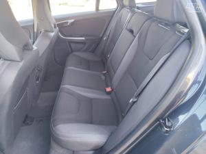 Grey Volvo V60 2011 in Siauliai, with an engine capacity of 2.00 L and mileage of 0 thousand km for 6250 €, photo 19 on AUTOMOTO.COM.LV