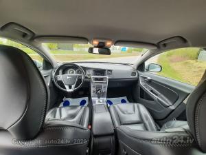 Pelēks Volvo V60 2011 Tartu, ar dzinēja tilpumu 2.40 L un nobraukumu 252 tūkst. km par 7200 €, foto 13 vietnē AUTOMOTO.COM.LV