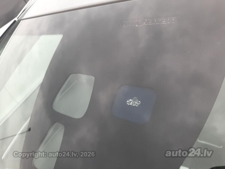 Pelēks Volvo V60 2011 Tartu, ar dzinēja tilpumu 2.40 L un nobraukumu 252 tūkst. km par 7200 €, foto 24 vietnē AUTOMOTO.COM.LV