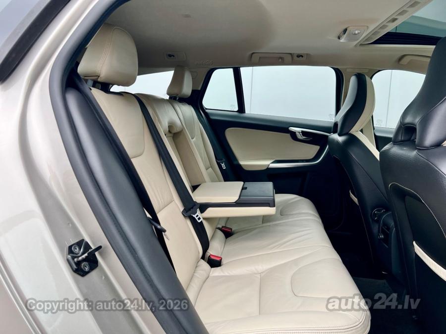 Серый Вольво B60 2011 в Таллин, объемом двигателя 2.00 л и пробегом 219 тыс. км за 6999 €, фото 15 на AUTOMOTO.COM.LV