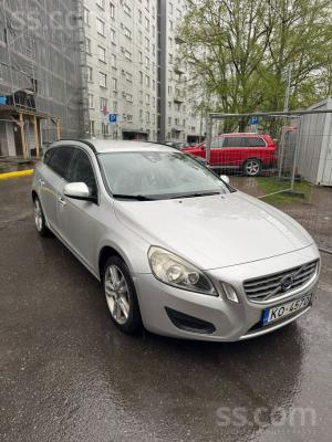 Grey Volvo V60 2011 in Riga, with an engine capacity of 1.60 L and mileage of 310 thousand km for 3900 €, photo 6 on AUTOMOTO.COM.LV