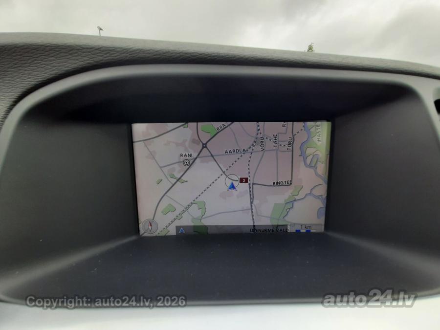Pelēks Volvo V60 2011 Tartu, ar dzinēja tilpumu 2.40 L un nobraukumu 252 tūkst. km par 6990 €, foto 28 vietnē AUTOMOTO.COM.LV