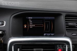 Pelēks Volvo V60 2011 Rīga, ar dzinēja tilpumu 2.00 L un nobraukumu 303 tūkst. km par 6290 €, foto 22 vietnē AUTOMOTO.COM.LV