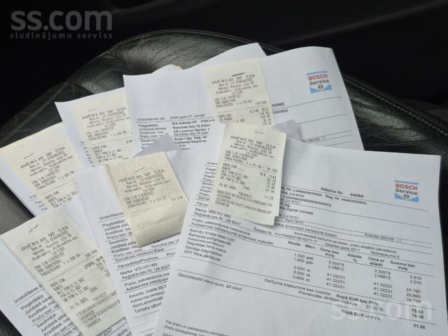 Pelēks Volvo V60 2011 Rīga, ar dzinēja tilpumu 2.00 L un nobraukumu 300 tūkst. km par 4500 €, foto 21 vietnē AUTOMOTO.COM.LV