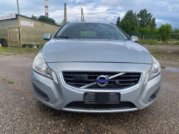 Серый Вольво B60 2011 в Паневежис, объемом двигателя 2.40 л и пробегом 305 тыс. км за 3600 €, фото 1 на AUTOMOTO.COM.LV