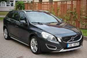Pelēks Volvo V60 2011 Mārupe, ar dzinēja tilpumu 2.00 L un nobraukumu 329 tūkst. km par 6950 €, foto 7 vietnē AUTOMOTO.COM.LV