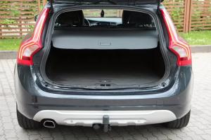 Pelēks Volvo V60 2011 Mārupe, ar dzinēja tilpumu 2.00 L un nobraukumu 329 tūkst. km par 6950 €, foto 14 vietnē AUTOMOTO.COM.LV