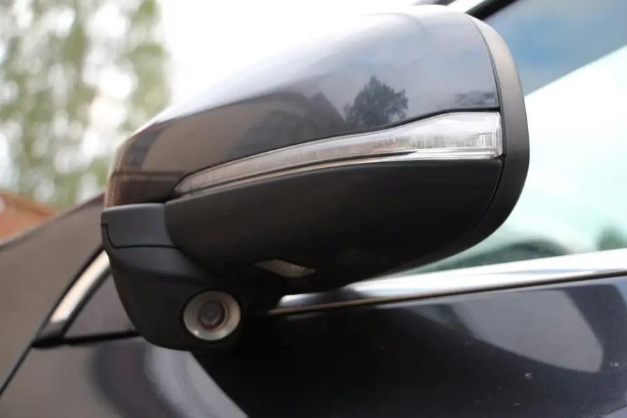 Pelēks Volvo V60 2011 Mārupe, ar dzinēja tilpumu 2.00 L un nobraukumu 329 tūkst. km par 6950 €, foto 15 vietnē AUTOMOTO.COM.LV