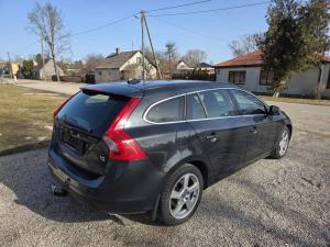 Pelēks Volvo V60 2011 Ventspils, ar dzinēja tilpumu 1.60 L un nobraukumu 275 tūkst. km par 3950 €, foto 8 vietnē AUTOMOTO.COM.LV