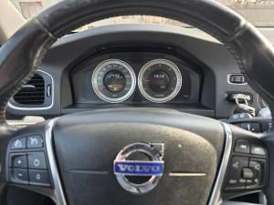 Pelēks Volvo V60 2011 Ventspils, ar dzinēja tilpumu 1.60 L un nobraukumu 275 tūkst. km par 3950 €, foto 16 vietnē AUTOMOTO.COM.LV