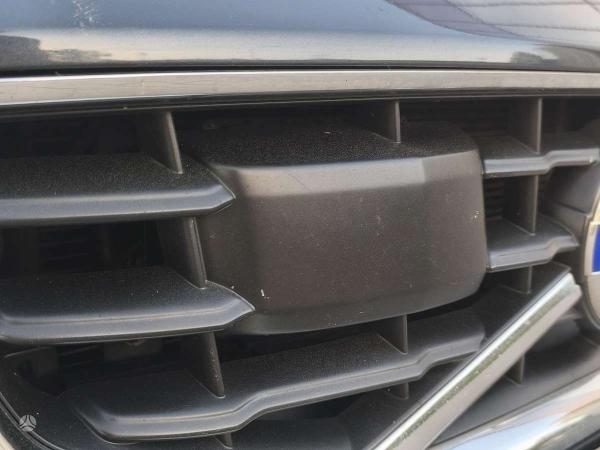 Grey Volvo V60 2011 in Vilnius, with an engine capacity of 2.40 L and mileage of 250 thousand km for 6450 €, photo 3 on AUTOMOTO.COM.LV
