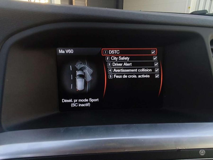 Grey Volvo V60 2011 in Vilnius, with an engine capacity of 2.40 L and mileage of 250 thousand km for 6450 €, photo 23 on AUTOMOTO.COM.LV