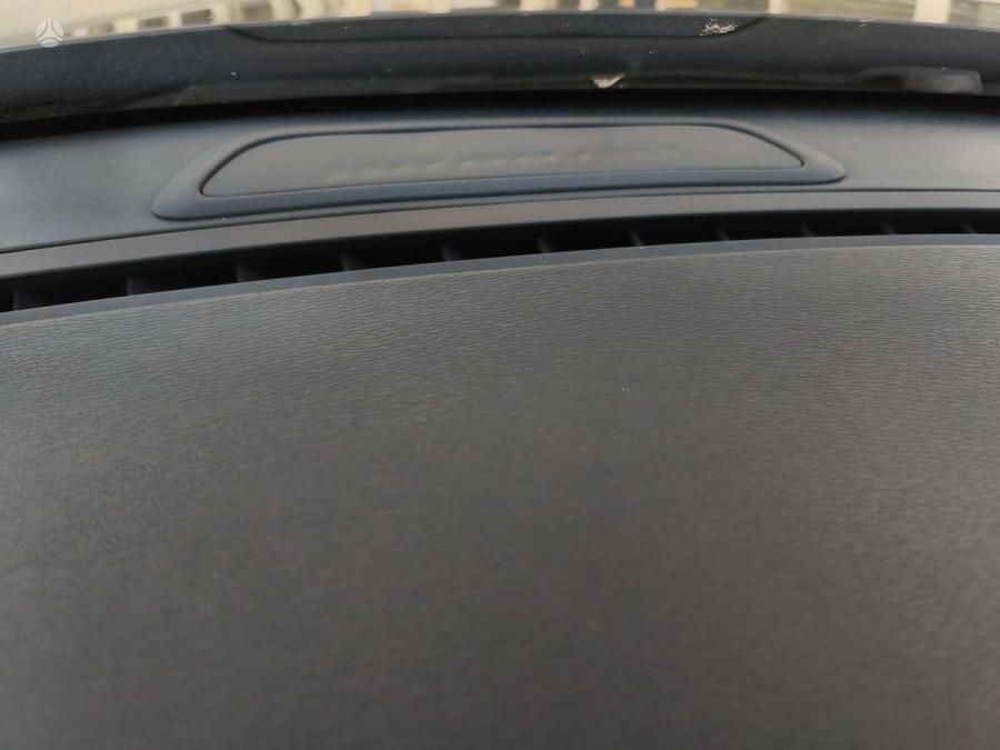 Grey Volvo V60 2011 in Vilnius, with an engine capacity of 2.40 L and mileage of 250 thousand km for 6450 €, photo 32 on AUTOMOTO.COM.LV