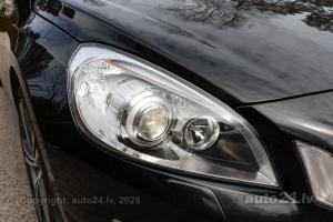 Pelēks Volvo V60 2011 Tallina, ar dzinēja tilpumu 2.00 L un nobraukumu 373 tūkst. km par 4999 €, foto 24 vietnē AUTOMOTO.COM.LV
