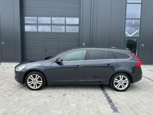 Grey Volvo V60 2011 in Klaipeda, with an engine capacity of 1.98 L and mileage of 260 thousand km for 5500 €, photo 3 on AUTOMOTO.COM.LV