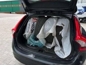 Grey Volvo V60 2011 in Klaipeda, with an engine capacity of 1.98 L and mileage of 260 thousand km for 5500 €, photo 6 on AUTOMOTO.COM.LV