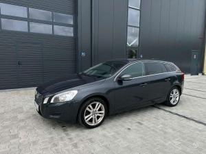Grey Volvo V60 2011 in Klaipeda, with an engine capacity of 1.98 L and mileage of 260 thousand km for 5500 €, photo 7 on AUTOMOTO.COM.LV