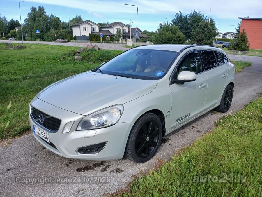 Серый Вольво B60 2011 в Таллин, объемом двигателя 2.00 л и пробегом 434 тыс. км за 3773 €, фото 6 на AUTOMOTO.COM.LV