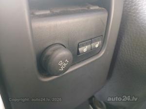 Pelēks Volvo V60 2011 Tallina, ar dzinēja tilpumu 2.00 L un nobraukumu 434 tūkst. km par 3773 €, foto 16 vietnē AUTOMOTO.COM.LV