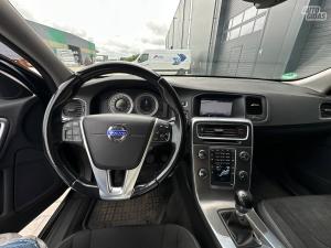Pelēks Volvo V60 2011 Klaipėda, ar dzinēja tilpumu 2.00 L un nobraukumu 260 tūkst. km par 5300 €, foto 9 vietnē AUTOMOTO.COM.LV
