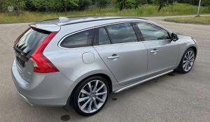 Grey Volvo V60 2011 in Kaunas, with an engine capacity of 1.98 L and mileage of 266 thousand km for 6950 €, photo 7 on AUTOMOTO.COM.LV