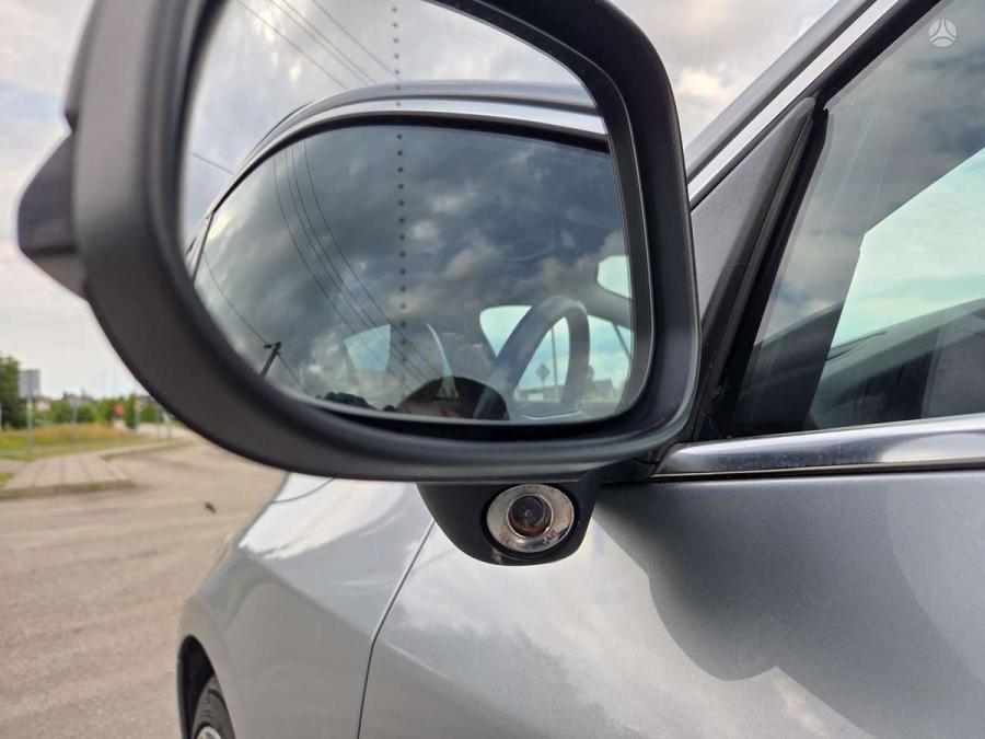 Grey Volvo V60 2011 in Kaunas, with an engine capacity of 1.98 L and mileage of 266 thousand km for 6950 €, photo 9 on AUTOMOTO.COM.LV