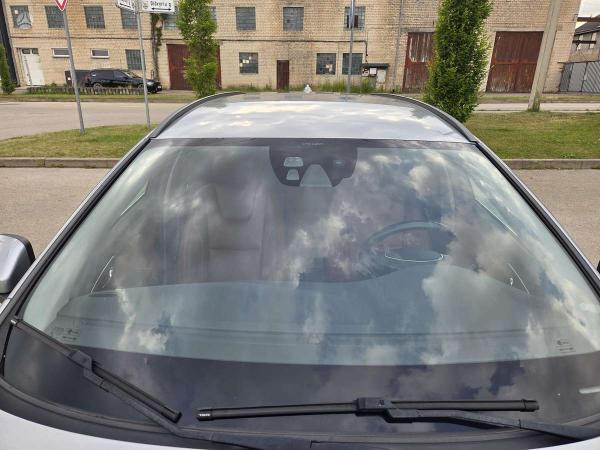 Grey Volvo V60 2011 in Kaunas, with an engine capacity of 1.98 L and mileage of 266 thousand km for 6950 €, photo 9 on AUTOMOTO.COM.LV