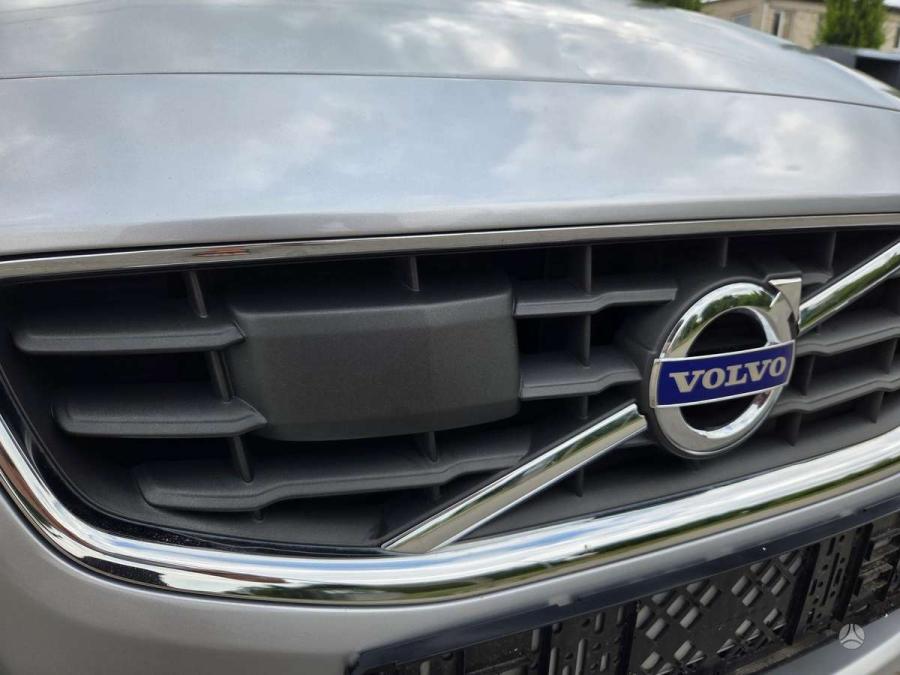 Grey Volvo V60 2011 in Kaunas, with an engine capacity of 1.98 L and mileage of 266 thousand km for 6950 €, photo 11 on AUTOMOTO.COM.LV