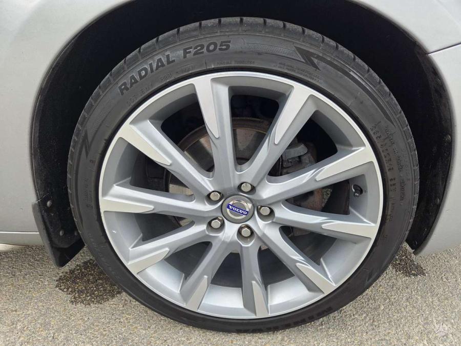 Grey Volvo V60 2011 in Kaunas, with an engine capacity of 1.98 L and mileage of 266 thousand km for 6950 €, photo 20 on AUTOMOTO.COM.LV