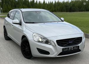 Grey Volvo V60 2011 in Raseiniai, with an engine capacity of 2.40 L and mileage of 231 thousand km for 5750 €, photo  on AUTOMOTO.COM.LV